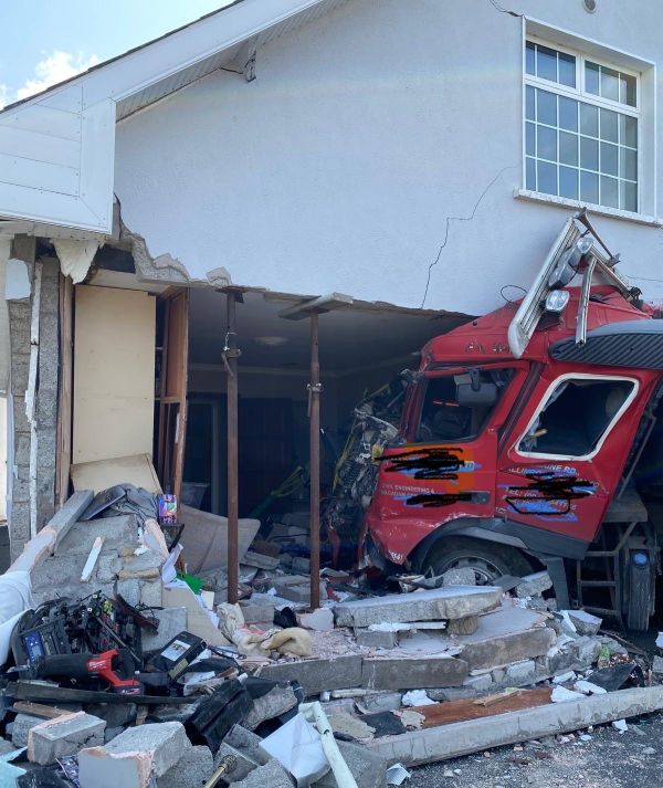 Truck crashes into house at Grangemore outside Boyle – Boyle Today ...